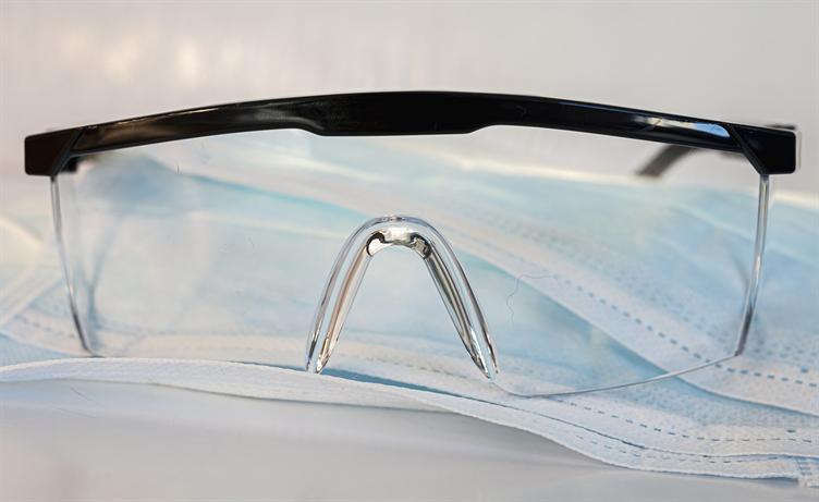 Sciton introduces BBLINK goggles that raise the bar for eye protection ...