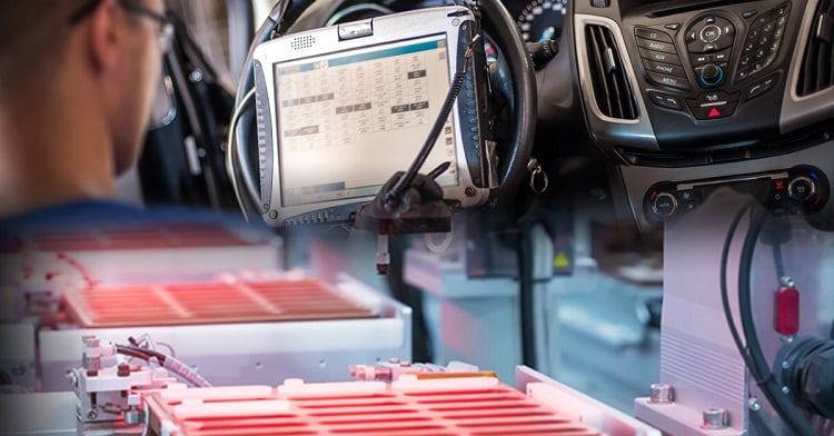 Providing continuous long-term CAN bus support in automotive ...