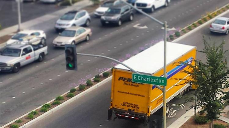 Not quite a street, not quite a road — Why ‘stroads’ are disasters of ...