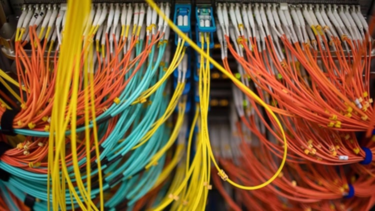 The status of connector solutions for data centers | Electronics360