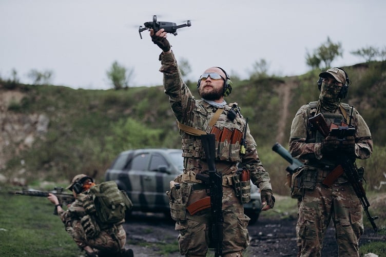 Ukrainian startups are reinventing electronic warefare to suppress ...